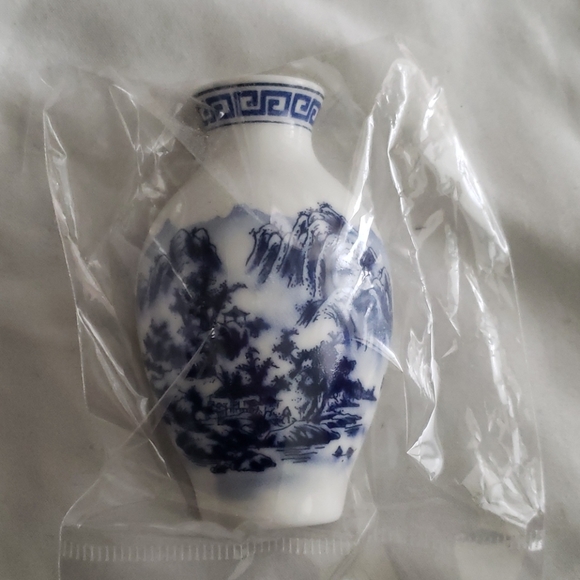 Office | China Vase Mini Magnet | Poshmark